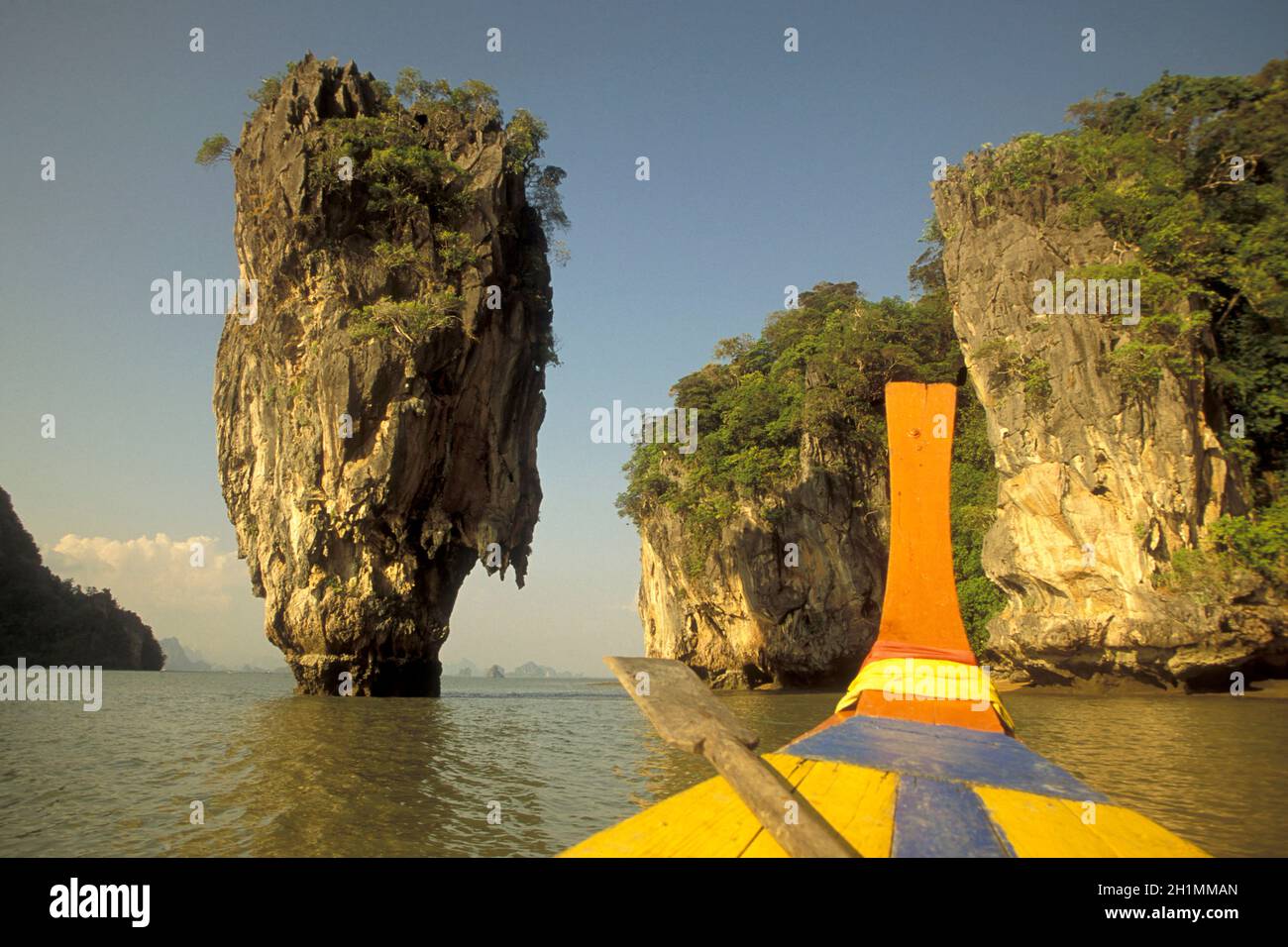 James bond rocks hi-res stock photography and images - Alamy