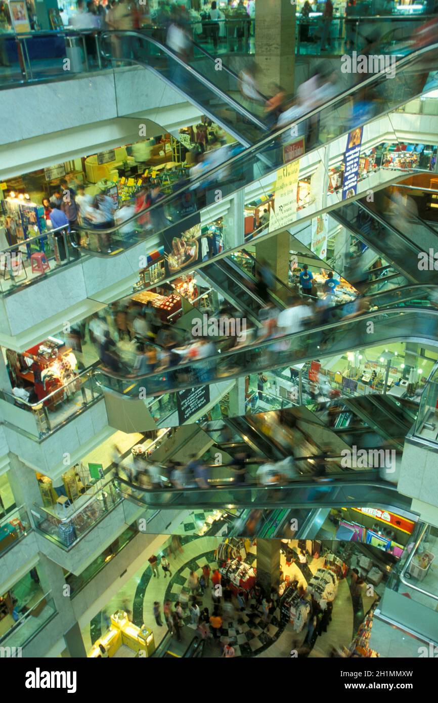 Mbk shopping centre mall bangkok thailand hi-res stock photography and ...