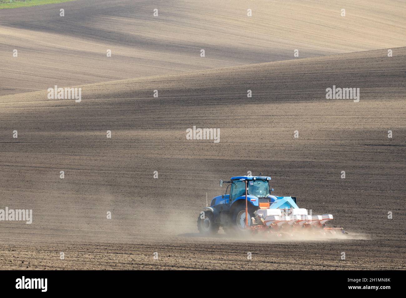 Farmer scattering seed hi-res stock photography and images - Alamy