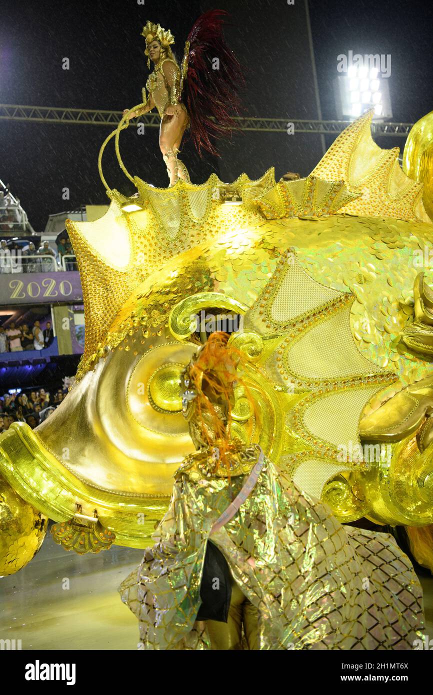 Rio de Janeiro, Brasil- February 29, 2020: Samba Parade at the 2020 ...