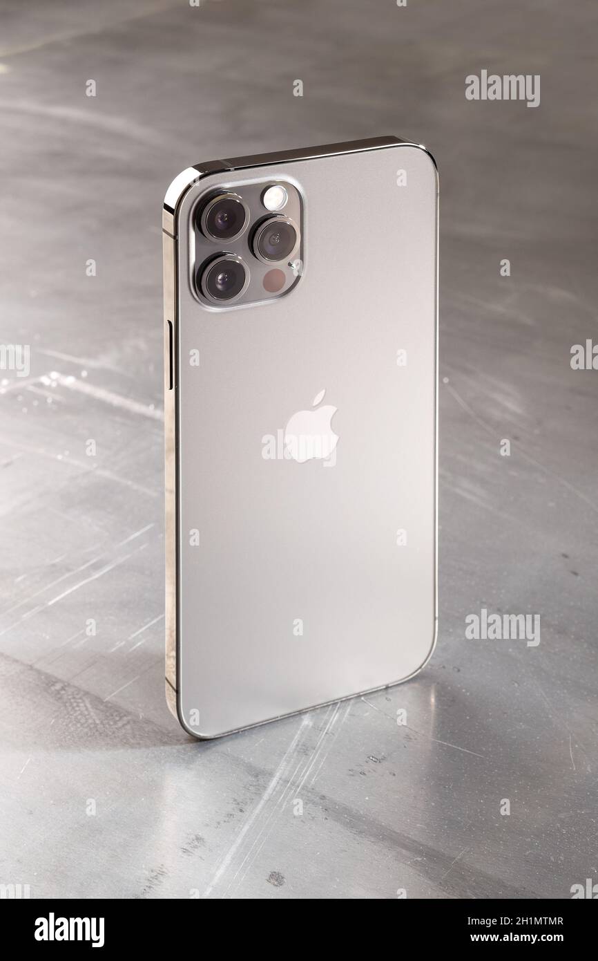 Silver graphite hi-res stock photography and images - Alamy