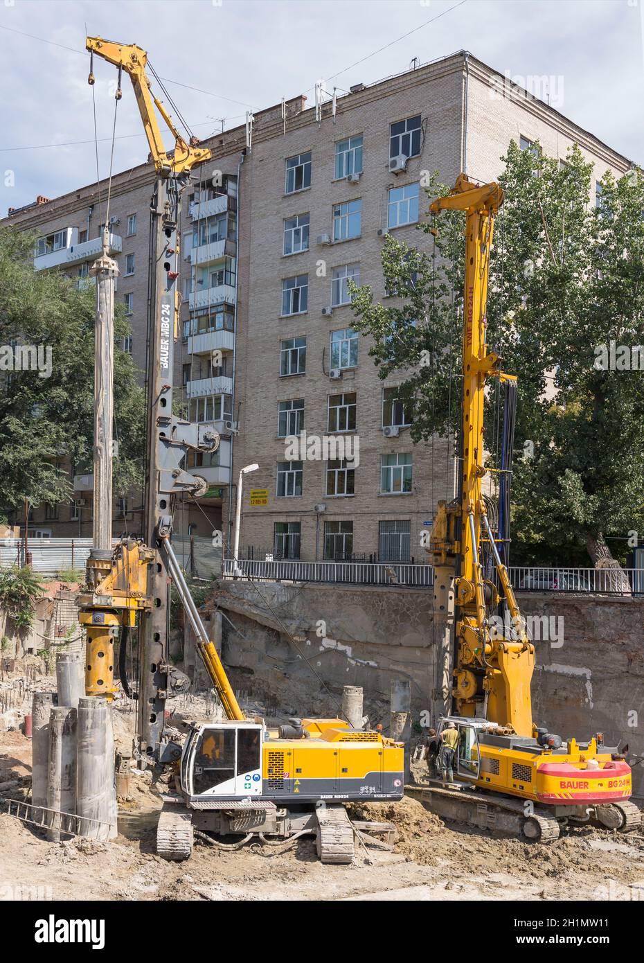 Drilling pile driver hi-res stock photography and images - Alamy