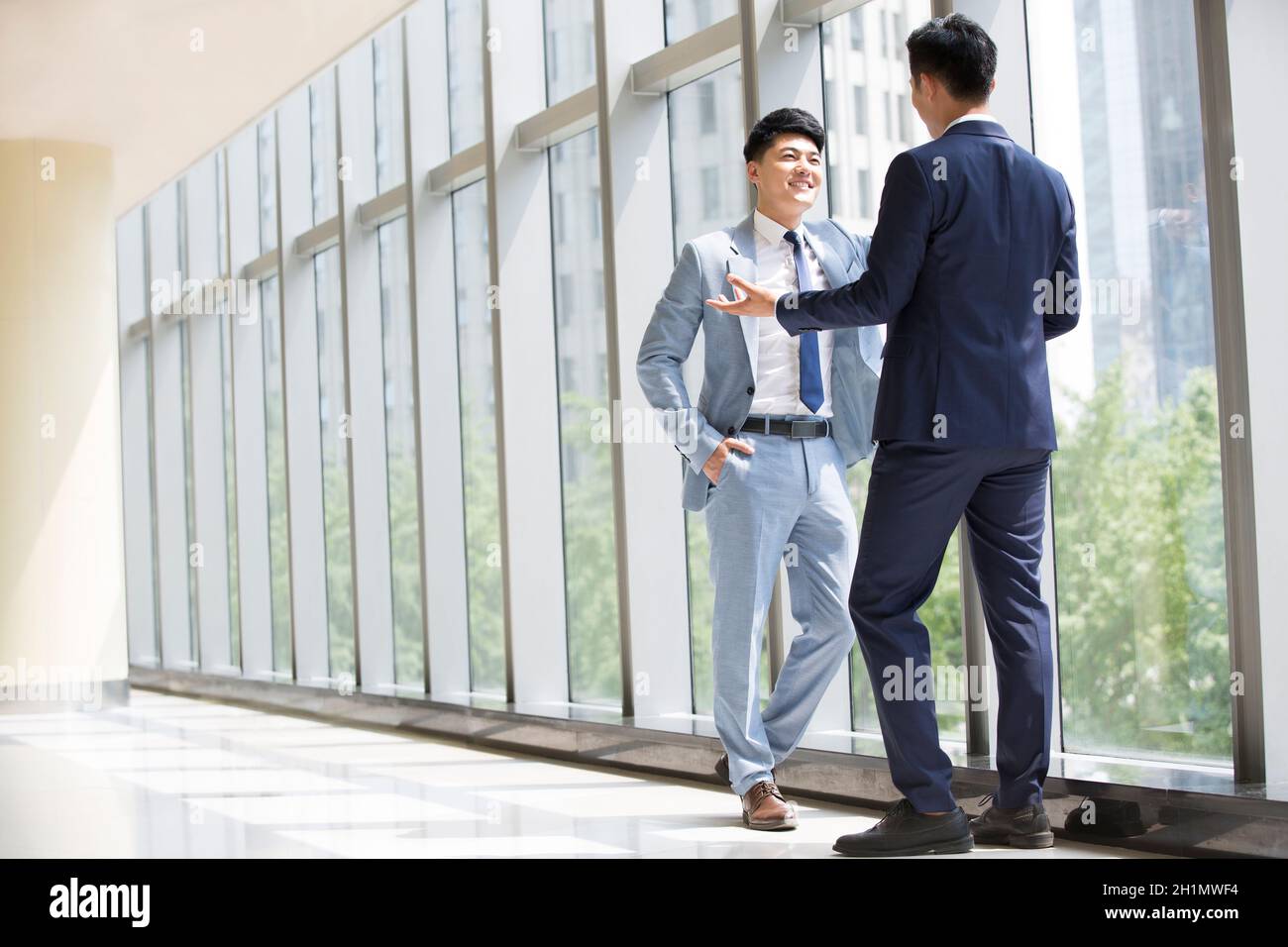 Person office talking hands hi-res stock photography and images - Alamy