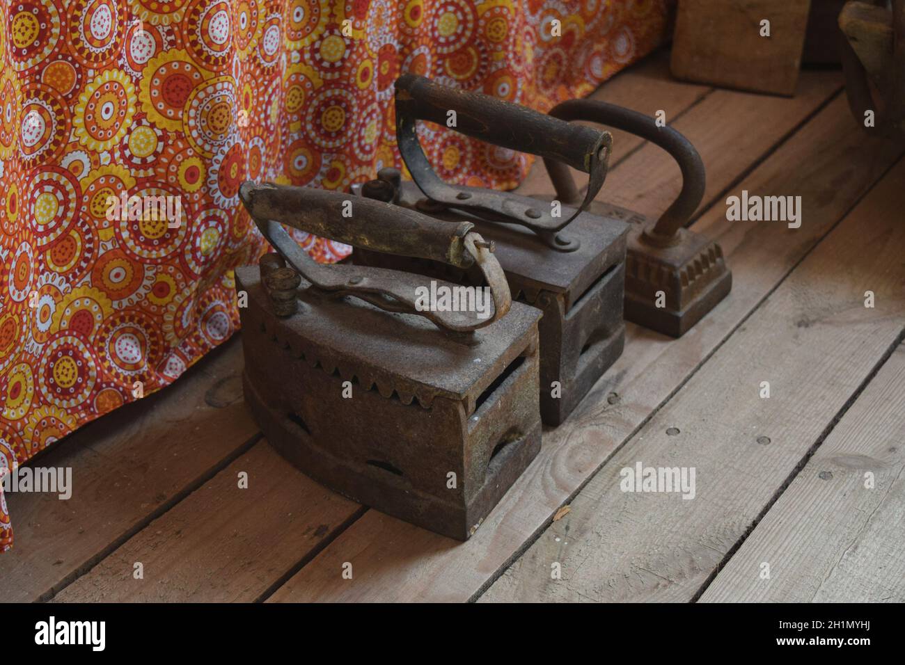 Ancient irons hi-res stock photography and images - Alamy