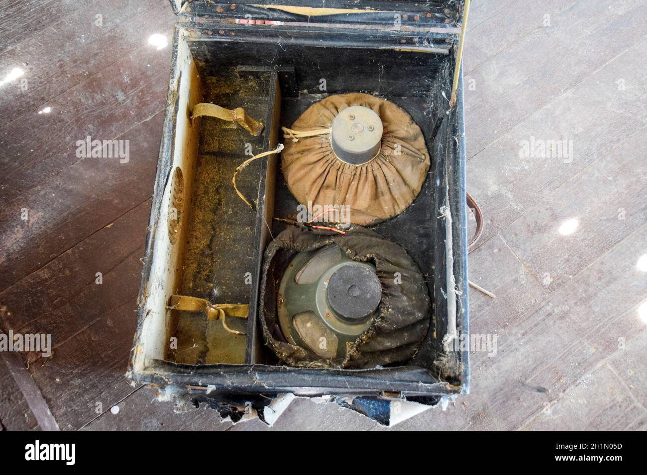 Antique sound system hi-res stock photography and images - Alamy