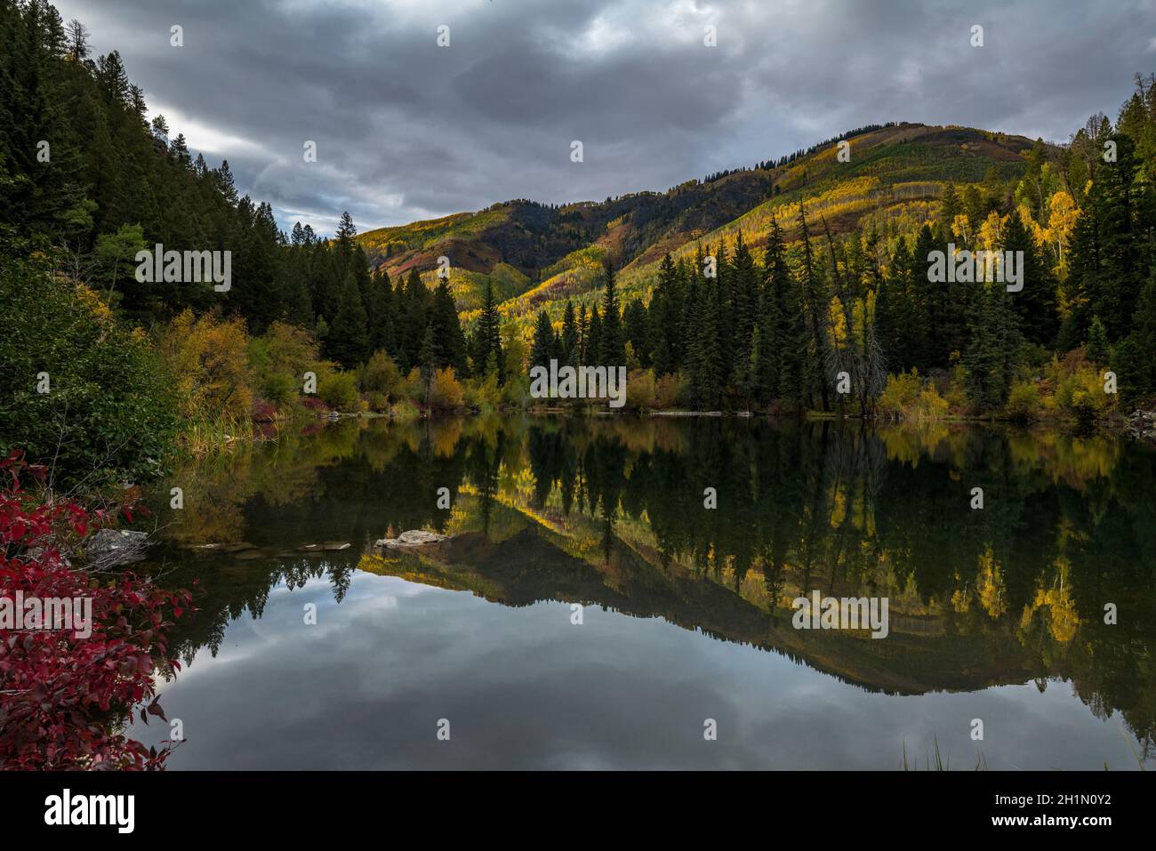 LIZARD LAKE CRYSTAL MILL MARBLE COLORADO USA Stock Photo - Alamy