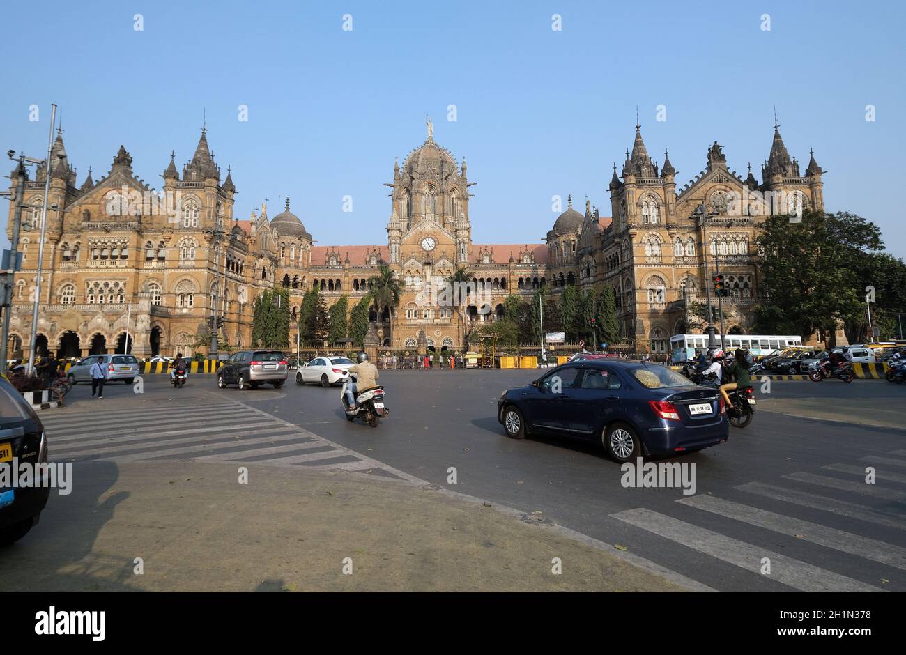 Victoria Station (Chatrapati Shivaji terminal) in Mumbai, India Stock ...