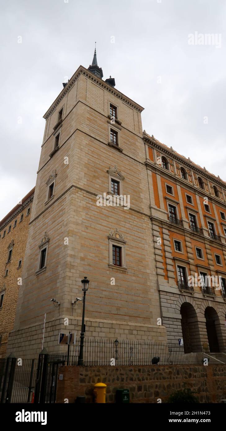 Ancient high rise building gothic architecture hi-res stock photography ...