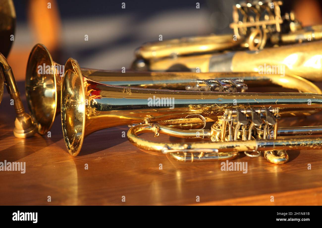 Tuba symphony hi-res stock photography and images - Alamy