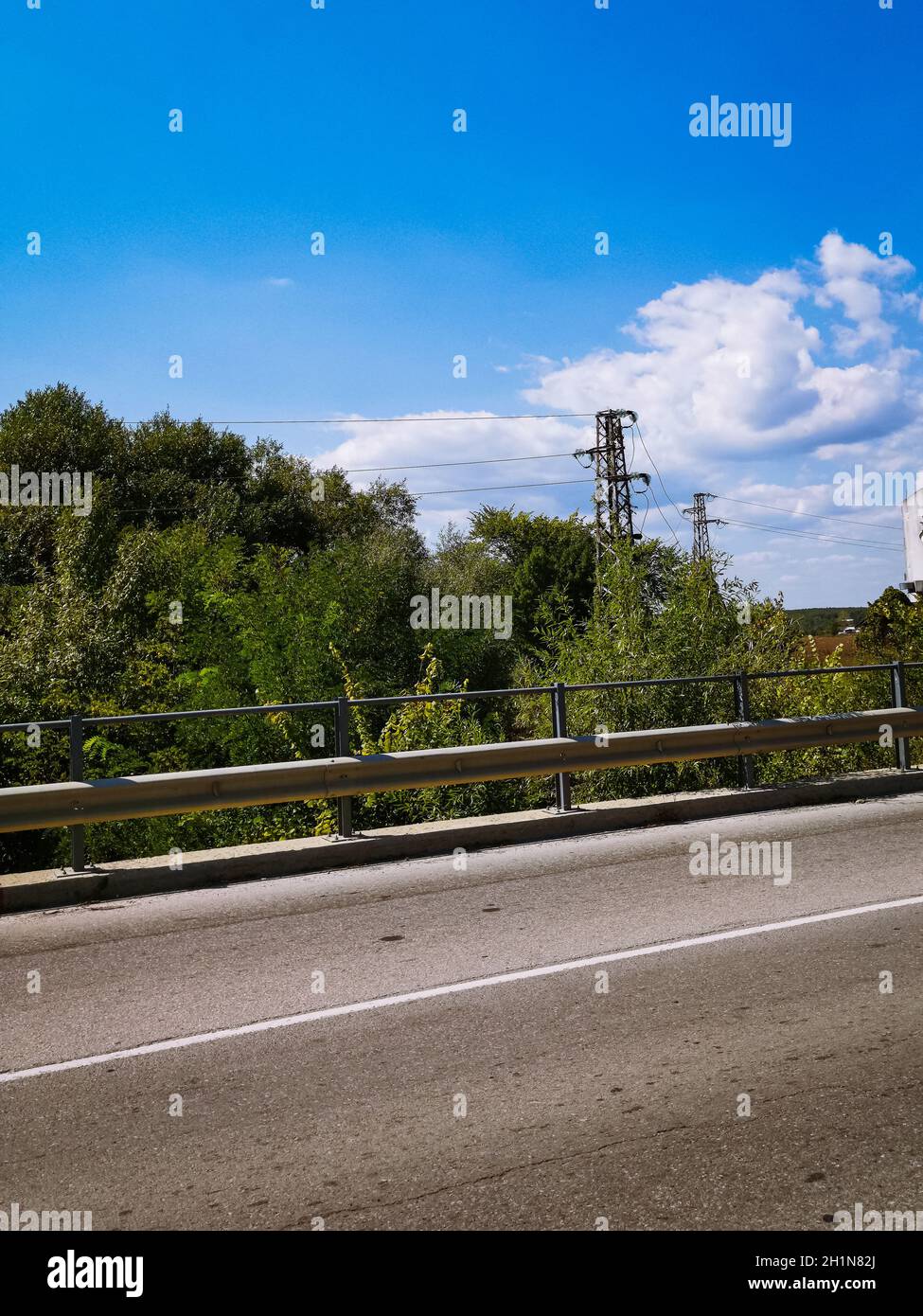 Power line pole roadside hi-res stock photography and images - Alamy