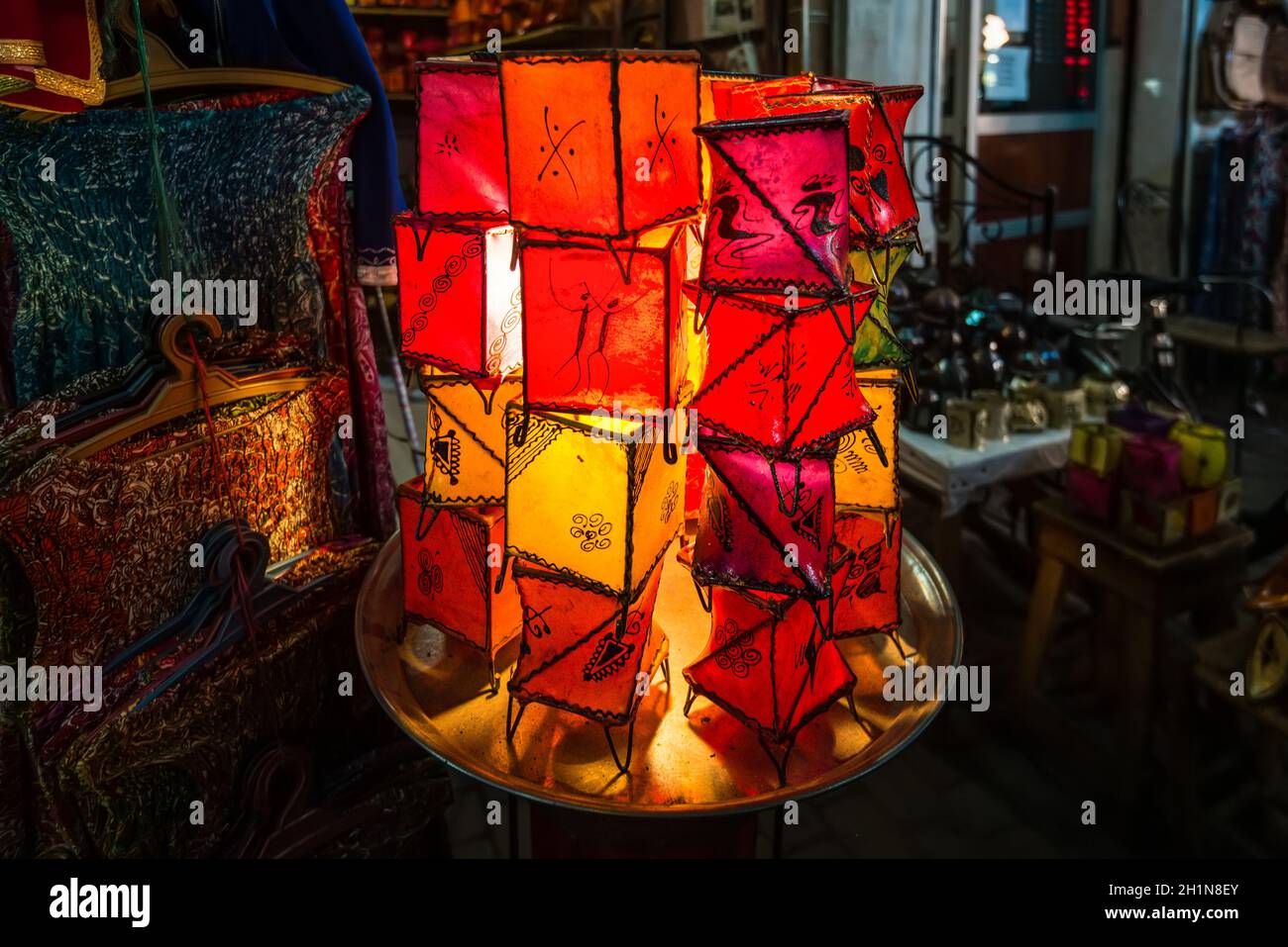 Arabic lamps hi-res stock photography and images - Alamy