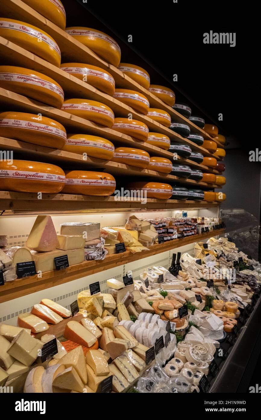 A shop display of cheese in the city of Gouda, Netherlands Stock Photo ...