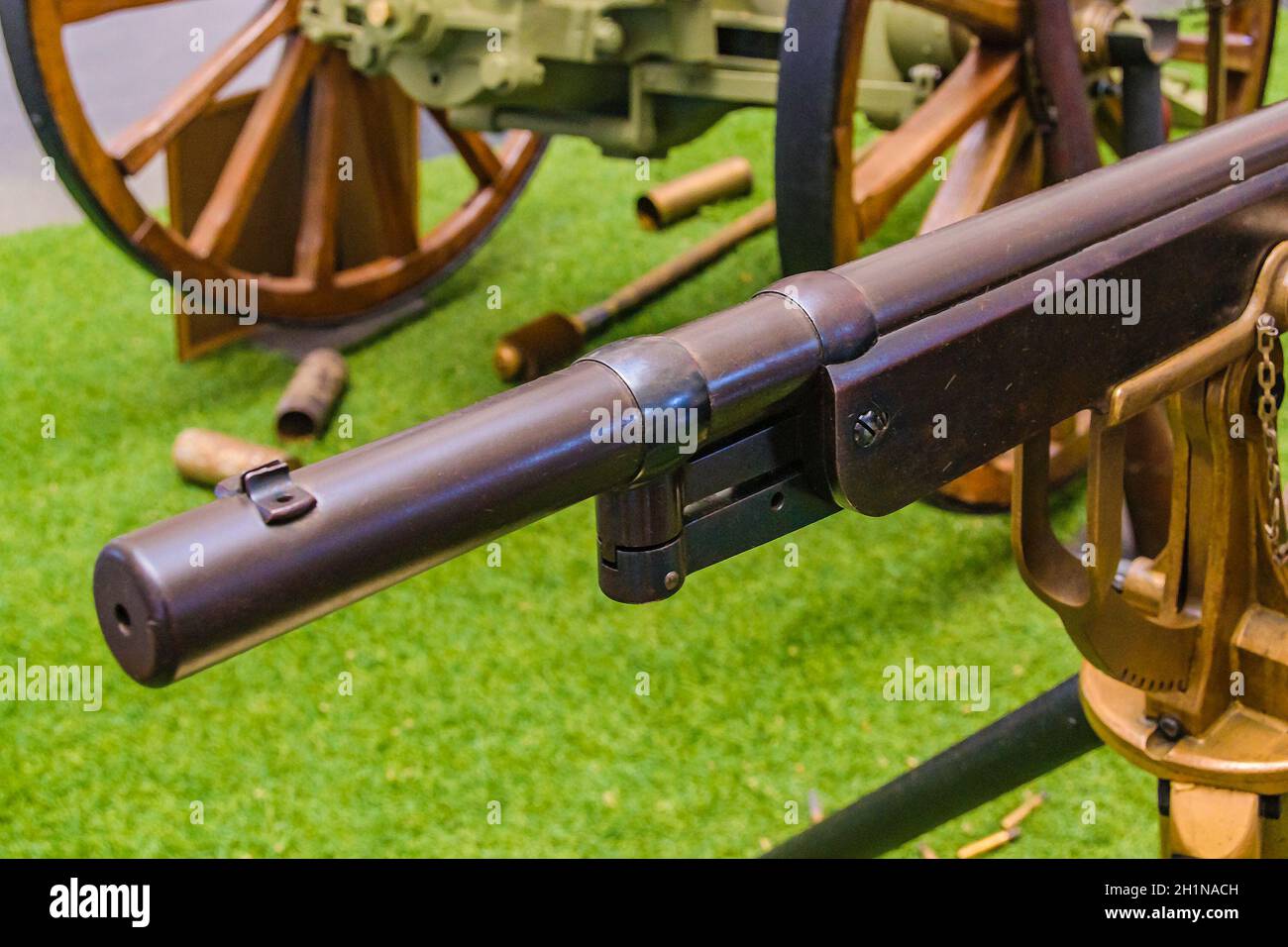 Old machine gun hi-res stock photography and images - Alamy