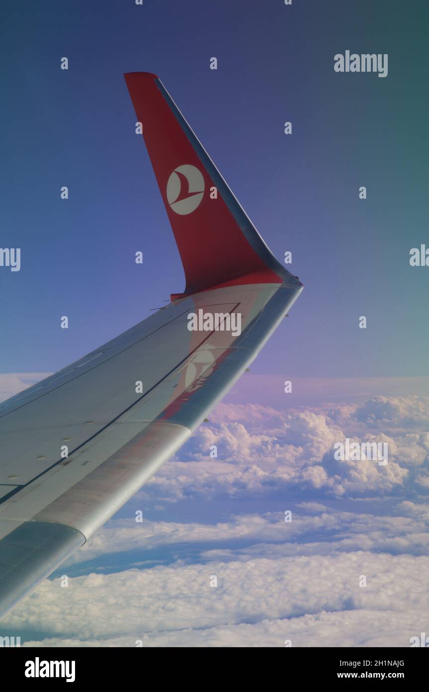 Wing airplane in flight over the sky of Turkey Stock Photo - Alamy