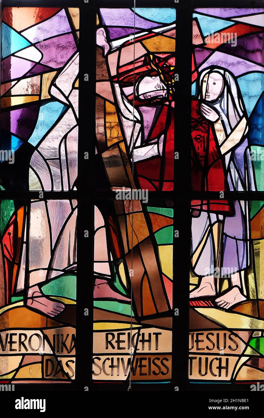 6th Stations of the Cross, Veronica wipes the face of Jesus, stained ...