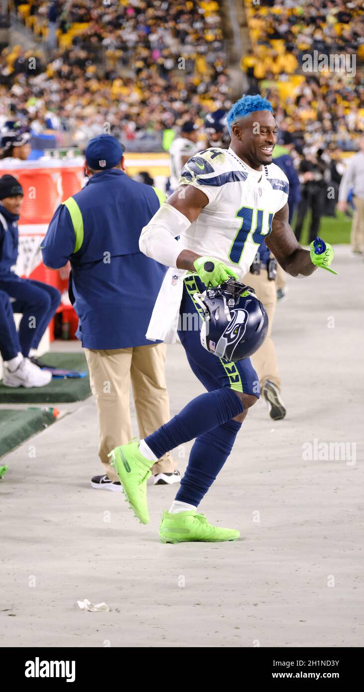 October 17th, 2021: DK Metcalf #14 during the Pittsburgh Steelers vs ...