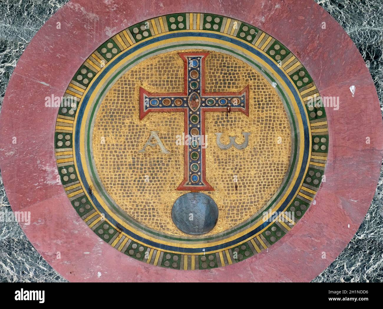 Alpha and omega monument hi-res stock photography and images - Alamy