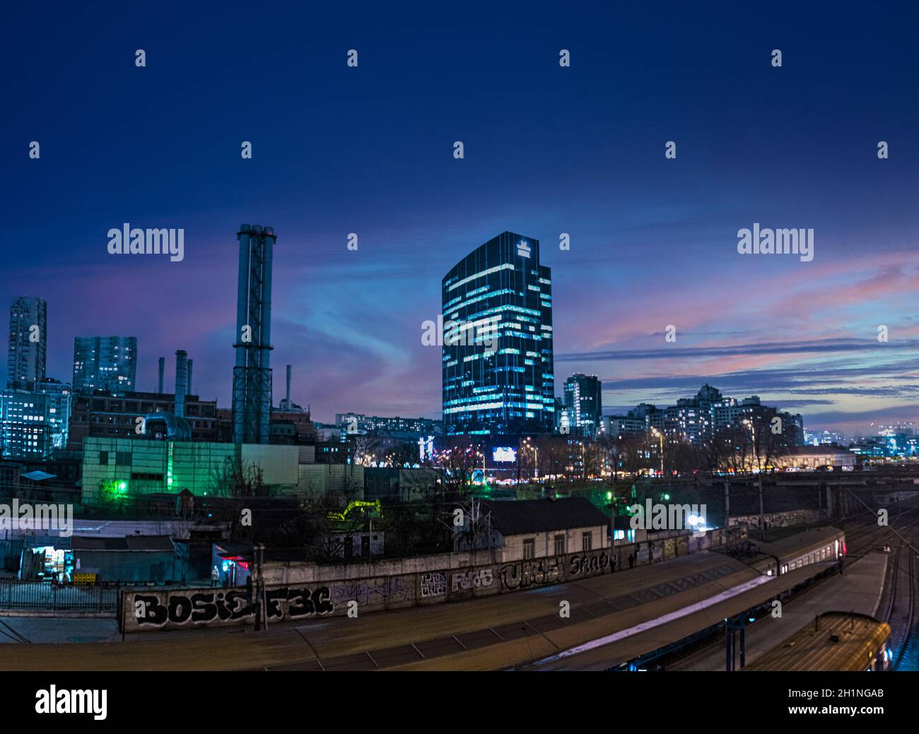 101 skyscraper against sky hi-res stock photography and images - Alamy