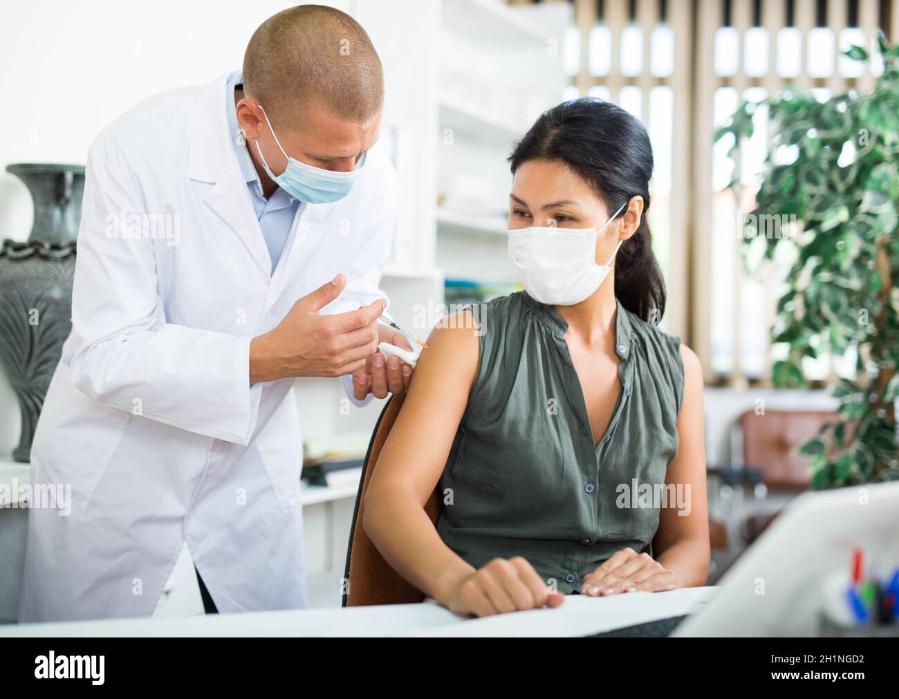 Hospital pacient hi-res stock photography and images - Alamy