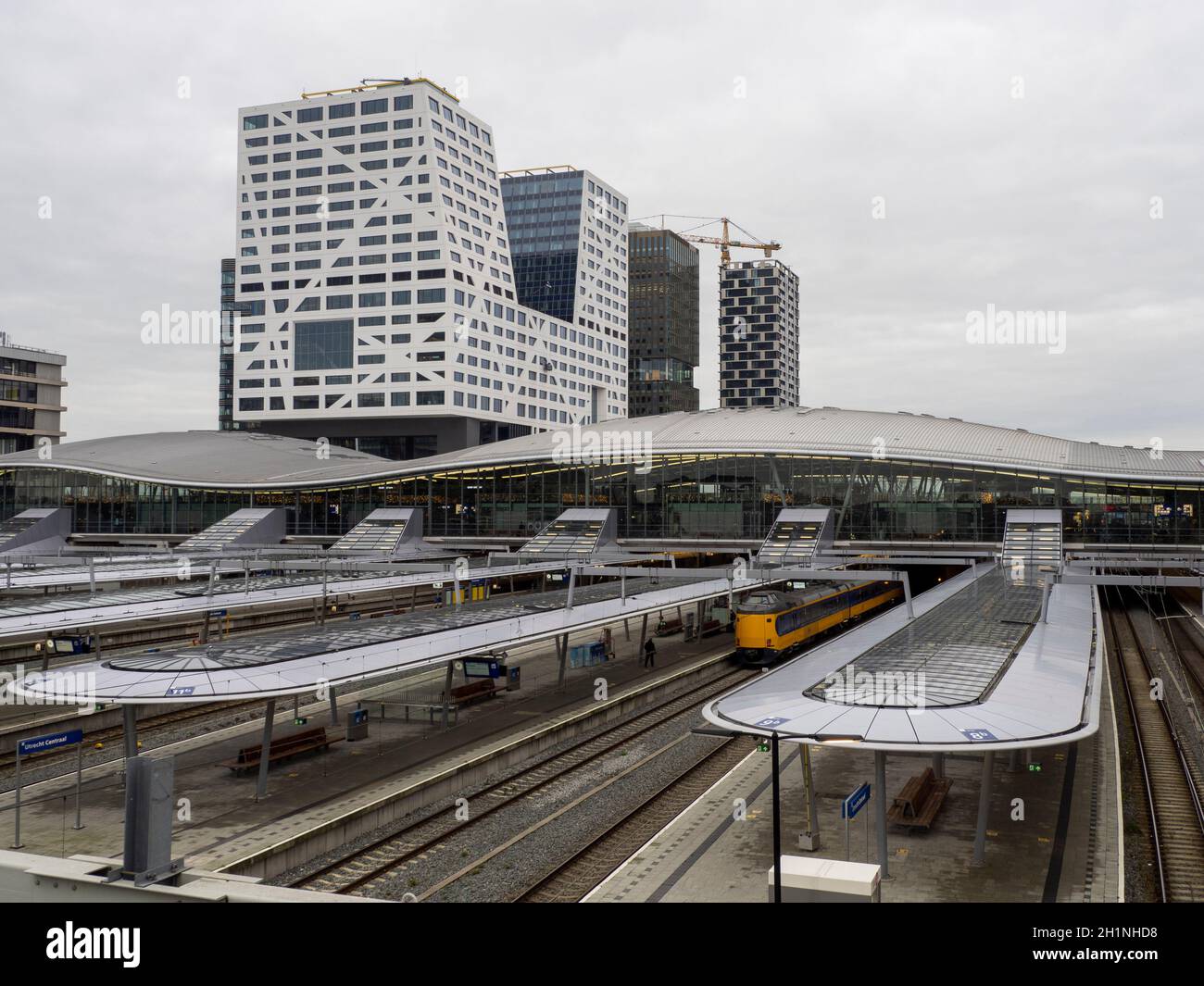 Central station governmental building hi-res stock photography and ...