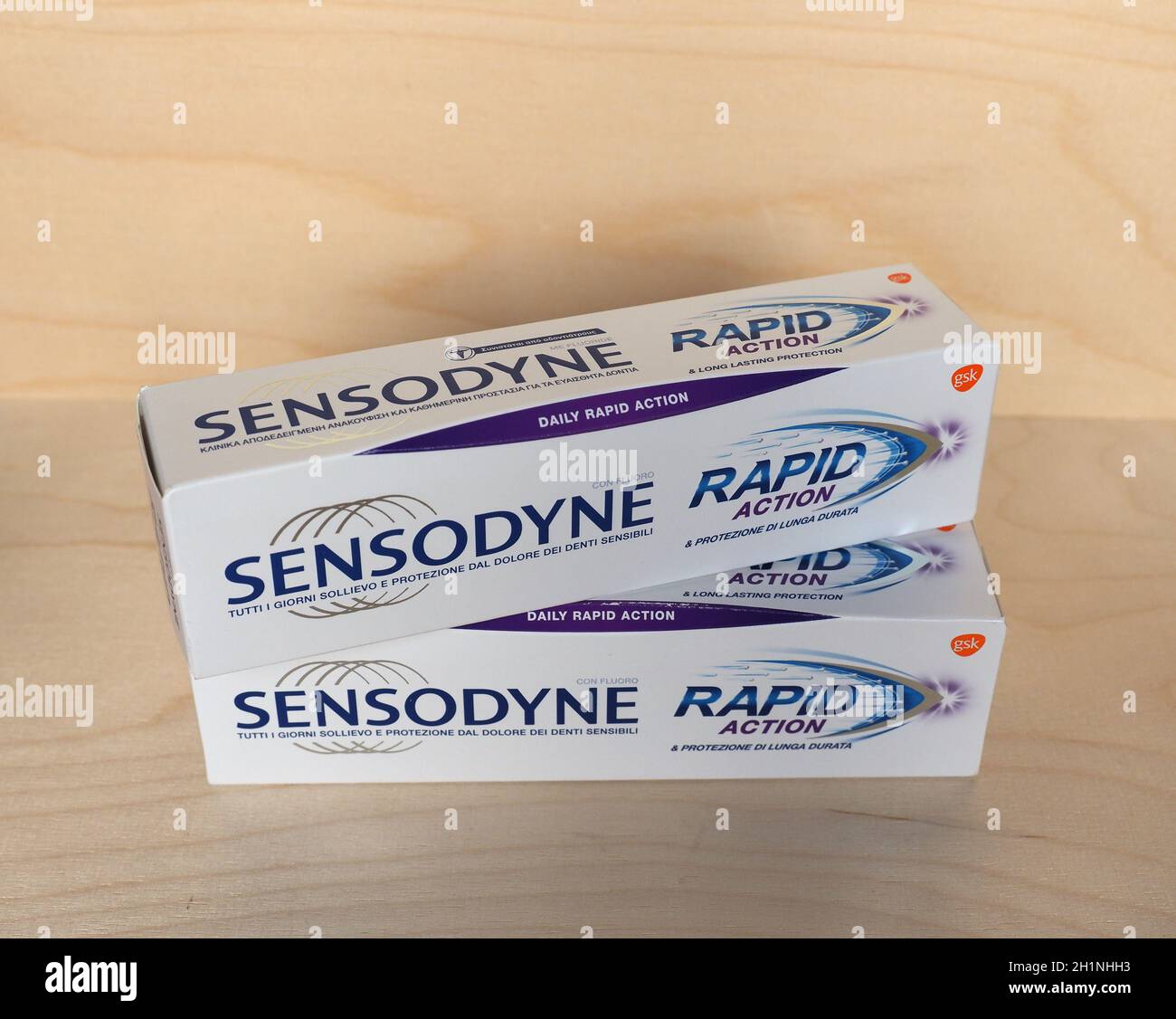 Sensodyne logo hi-res stock photography and images - Alamy