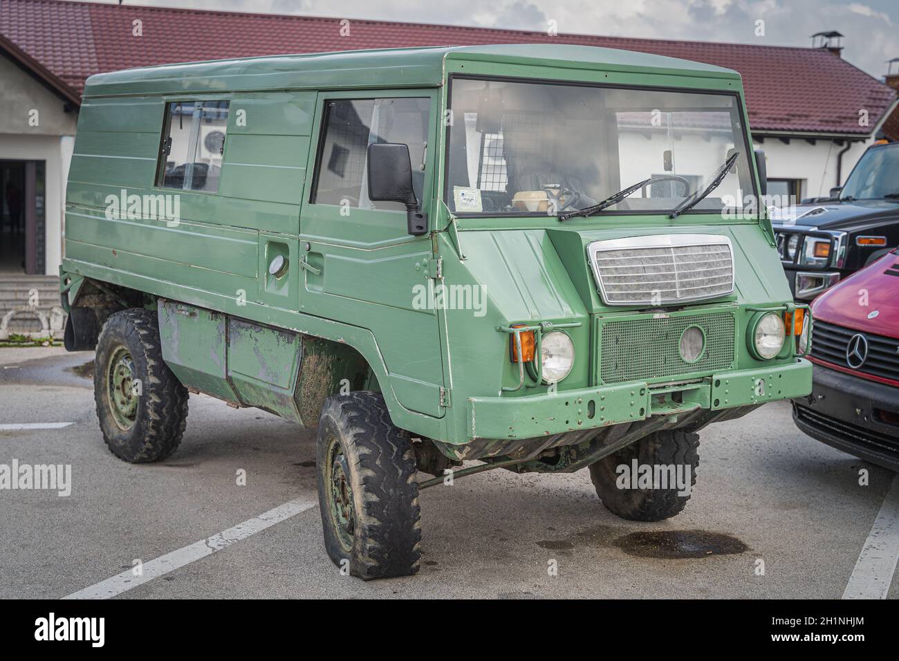 Volvo 4x4 military vehicle hi-res stock photography and images - Alamy