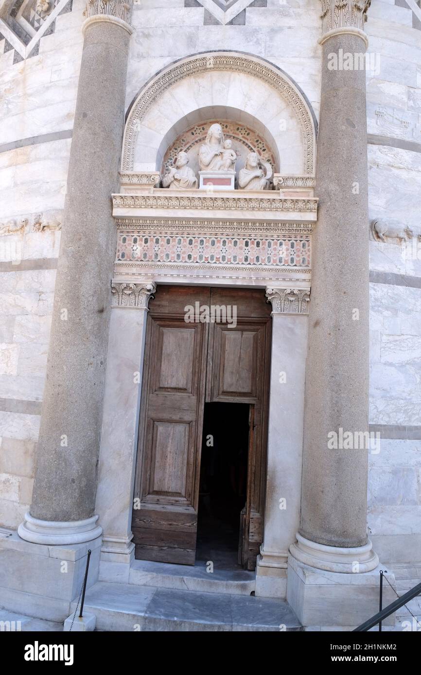 Entrance door leaning tower pisa hi-res stock photography and images ...