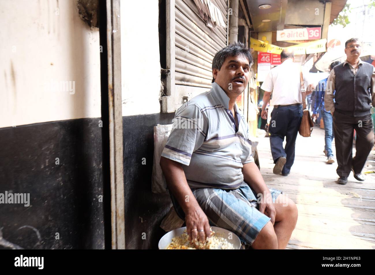 Indian restaurant in kolkata india hi-res stock photography and images ...