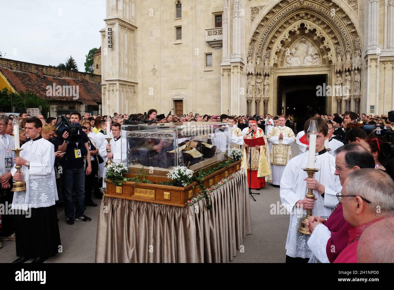 Arrival of the body of St. Leopold Mandic in Zagreb Cathedral, Croatia ...