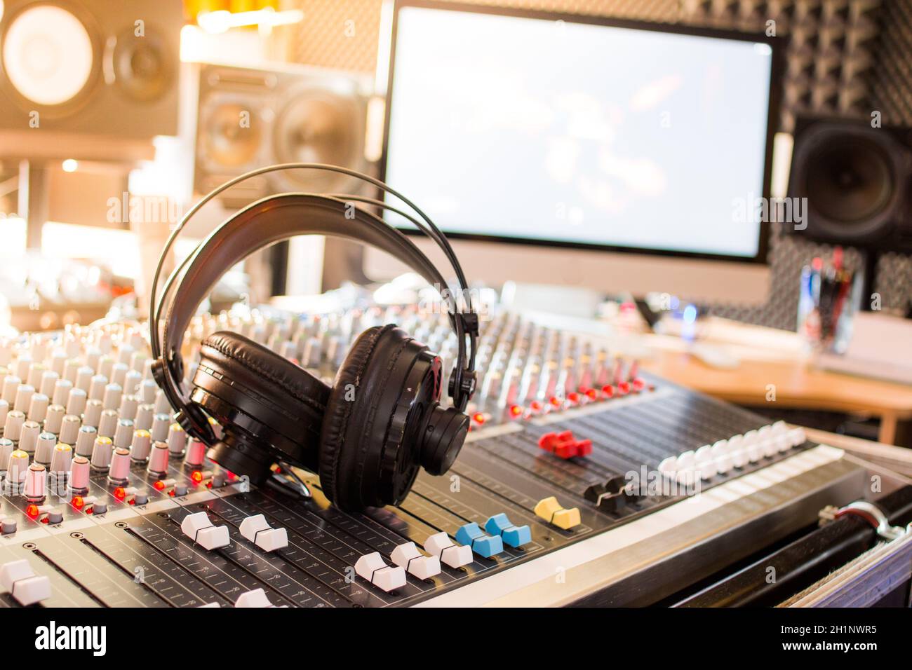 Professional sound recording studio: Headphones on a mixer desk, Radio ...