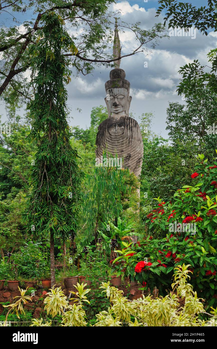 Buddhist Figurine, outdoor sculpture of asian culture Stock Photo - Alamy