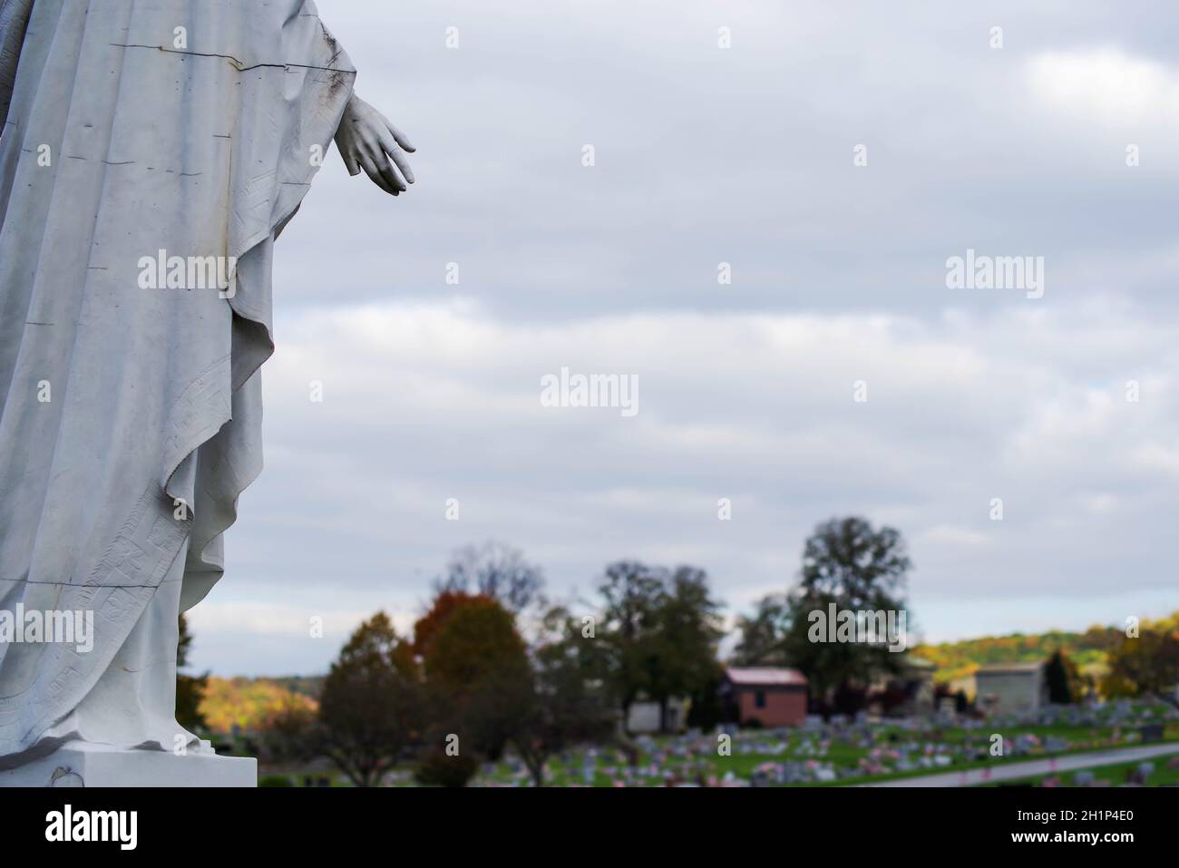 Broken statue jesus hi-res stock photography and images - Alamy