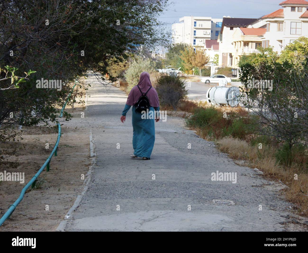 Kazakhstan traditional dress hi-res stock photography and images - Alamy