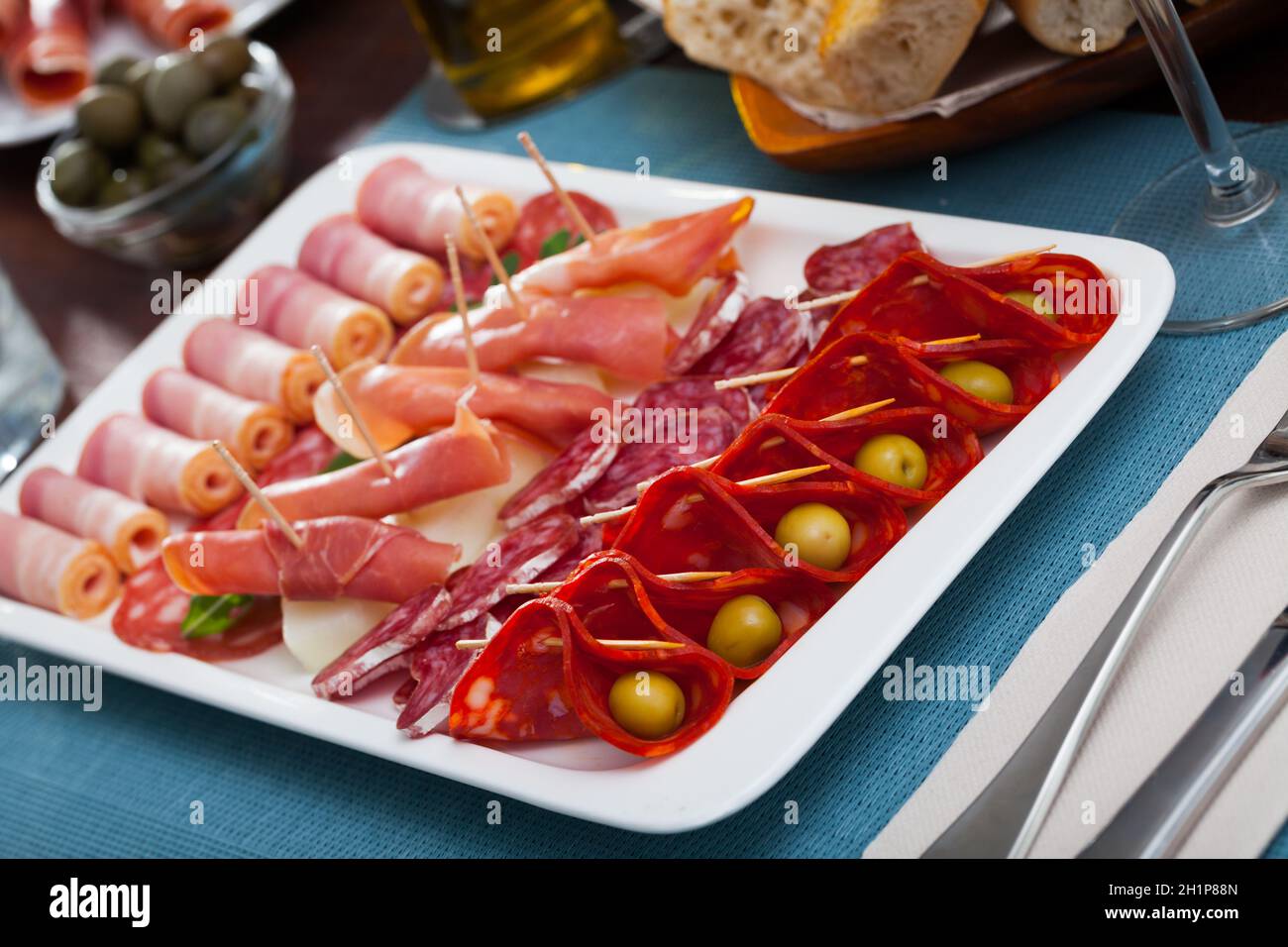 Spanish sausage sliced - chorizo, fuet, jamon, salami, bacon Stock ...