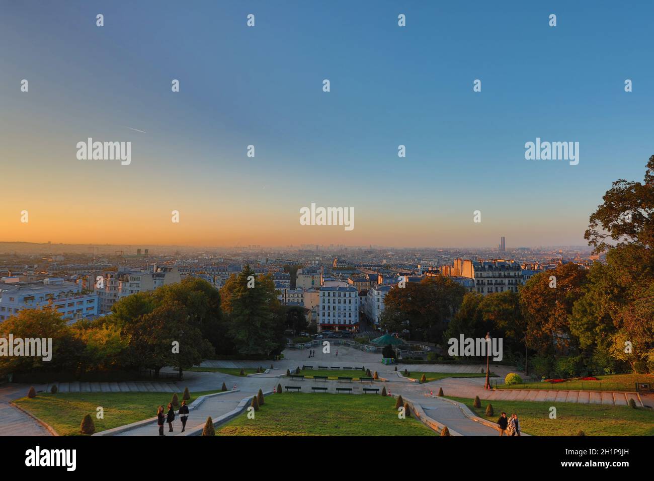 Paris montmarte stairs hi-res stock photography and images - Alamy Paris montmarte stairs hi-res stock photography and images - Alamy