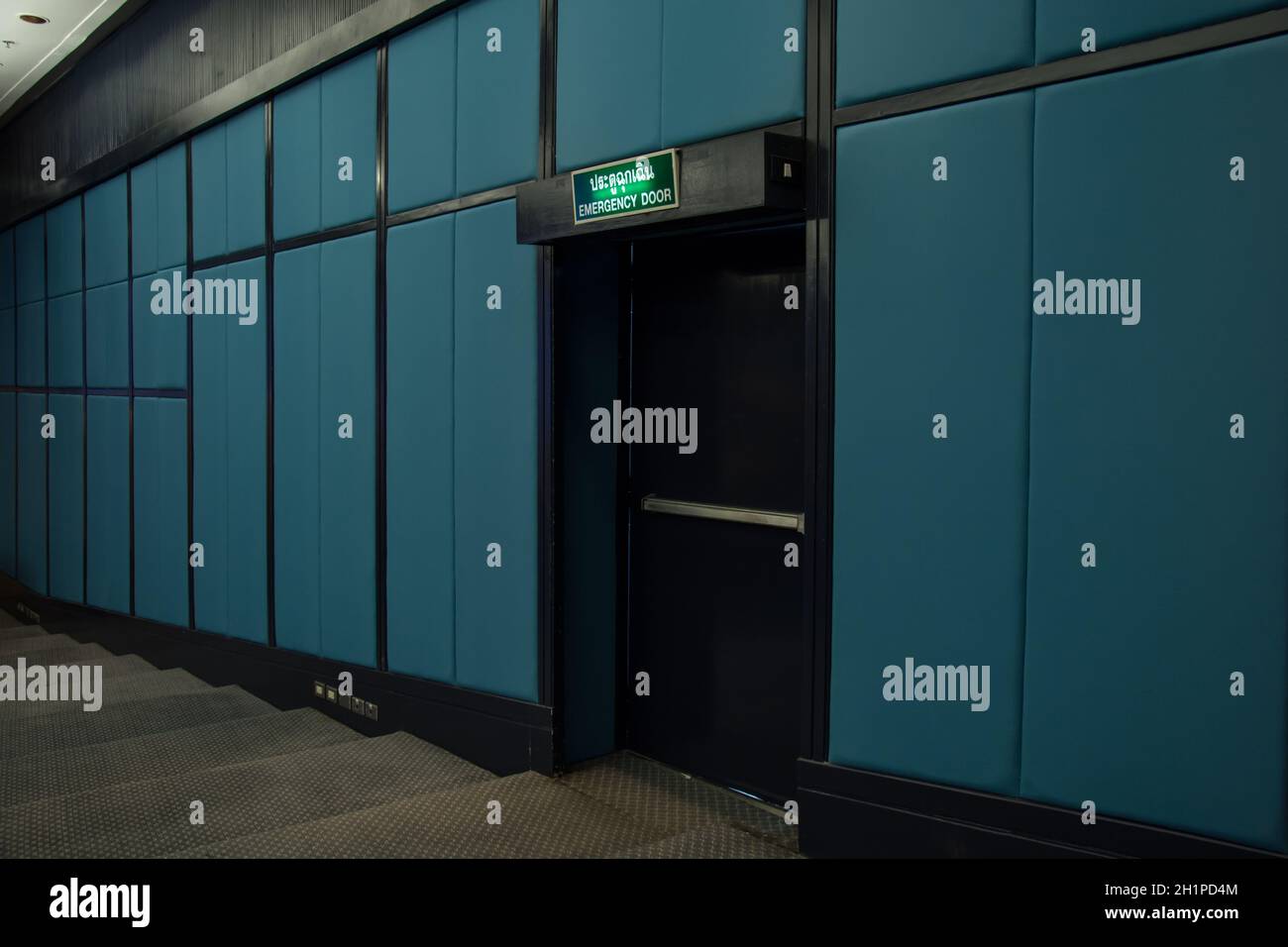 Hotel conference room door hi-res stock photography and images - Alamy