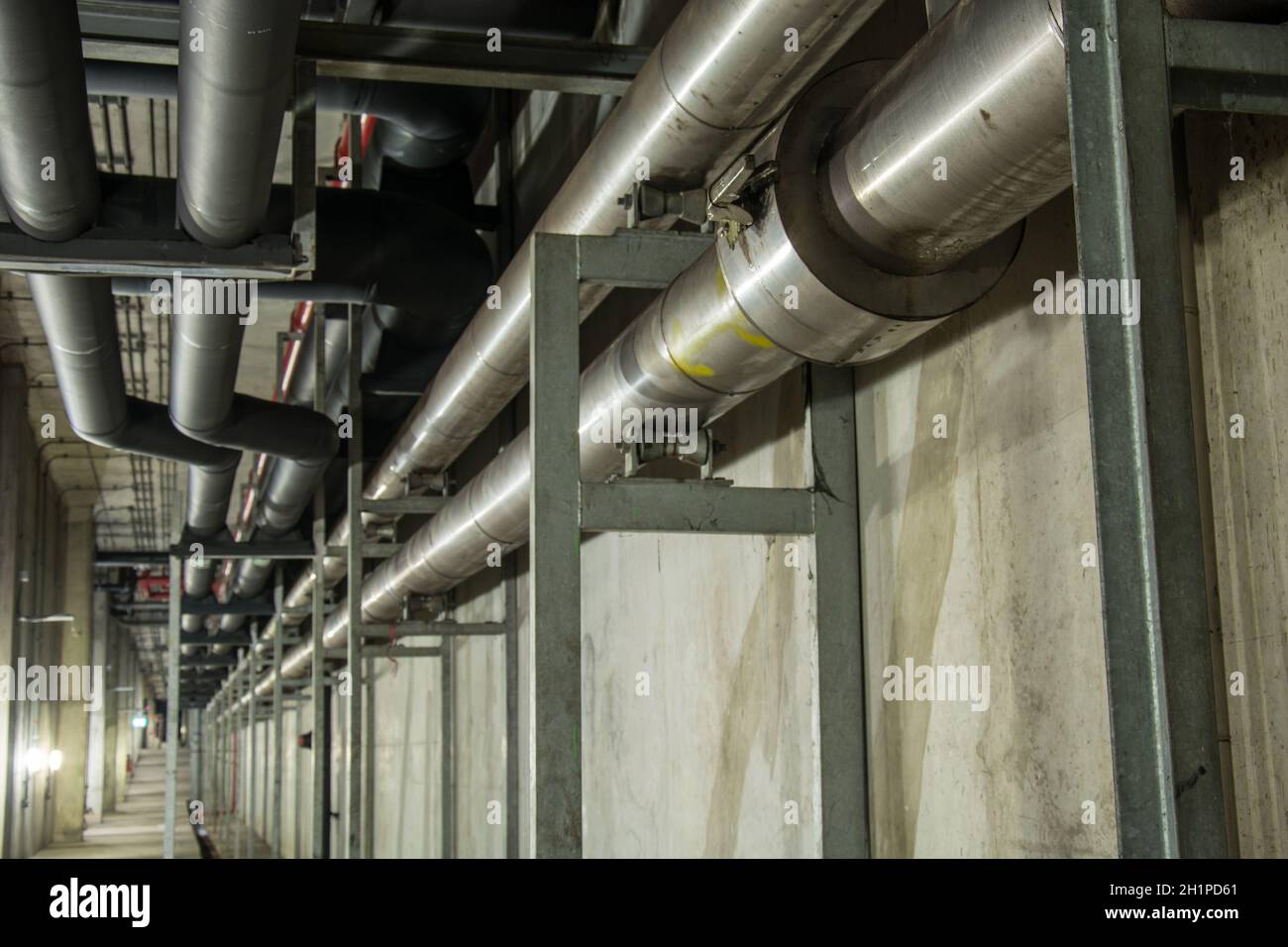 Factory building underground water hi-res stock photography and images ...