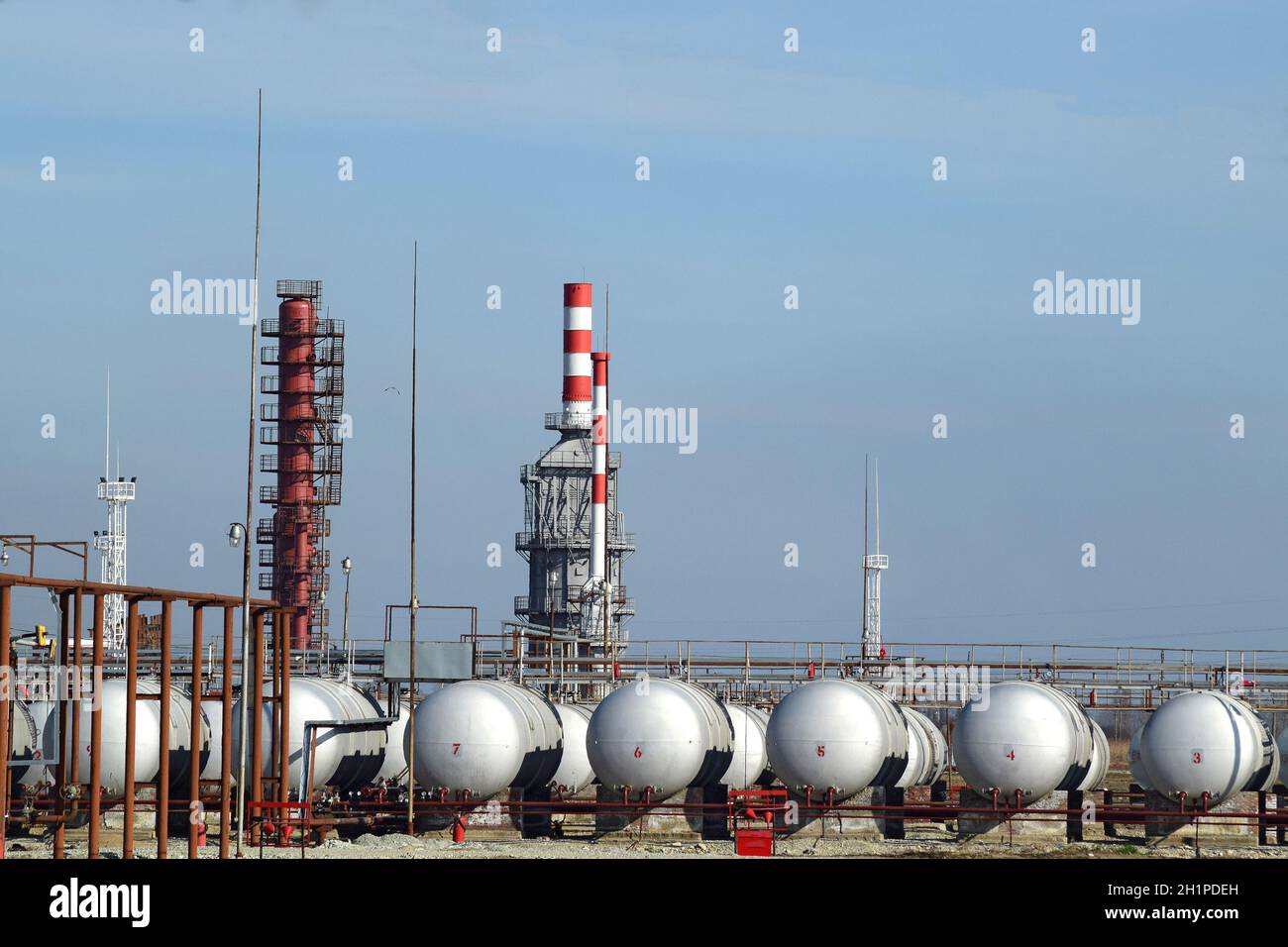 Pouring fuel fire hi-res stock photography and images - Alamy