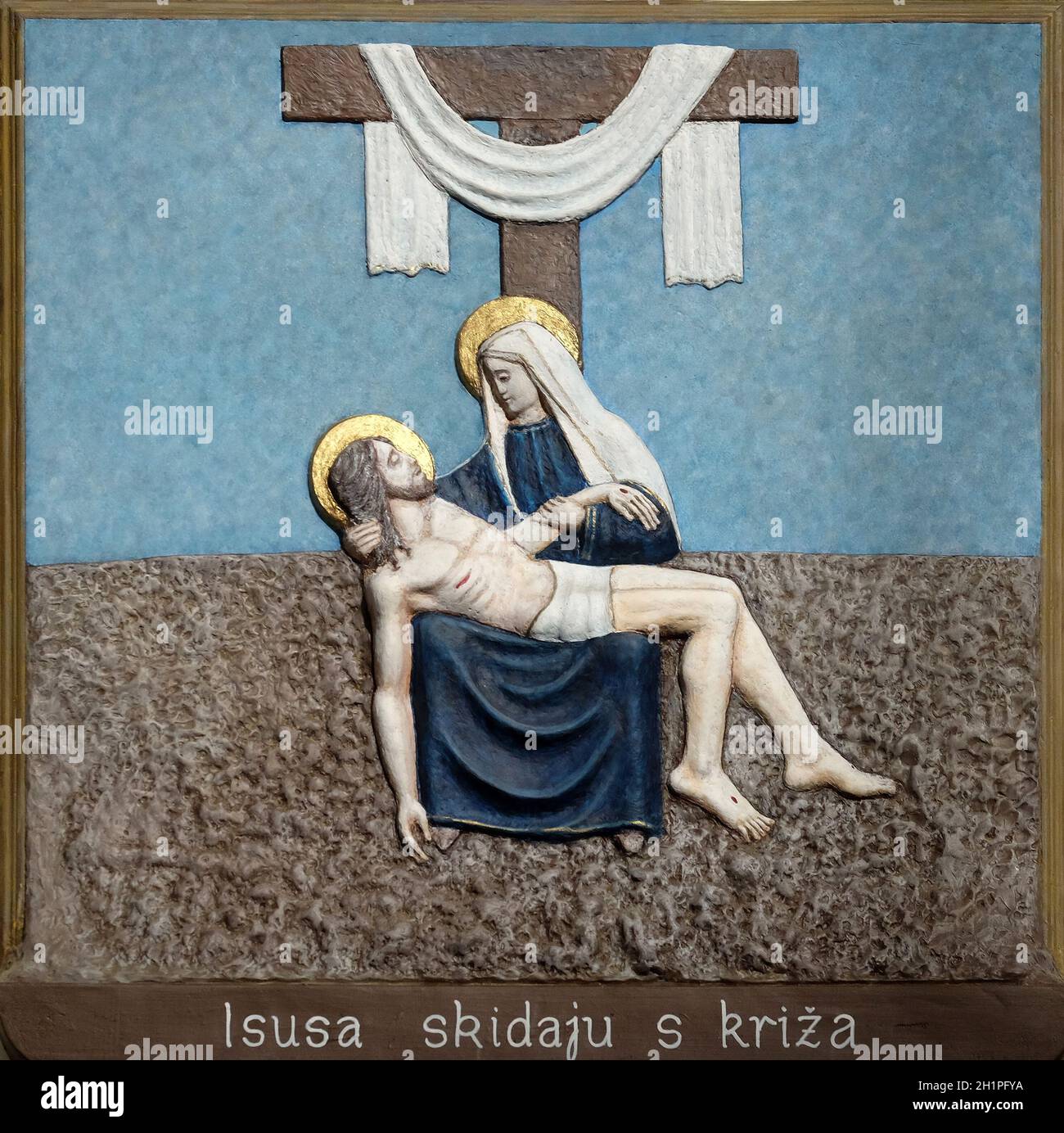 13th stations cross jesus body removed hi-res stock photography and ...
