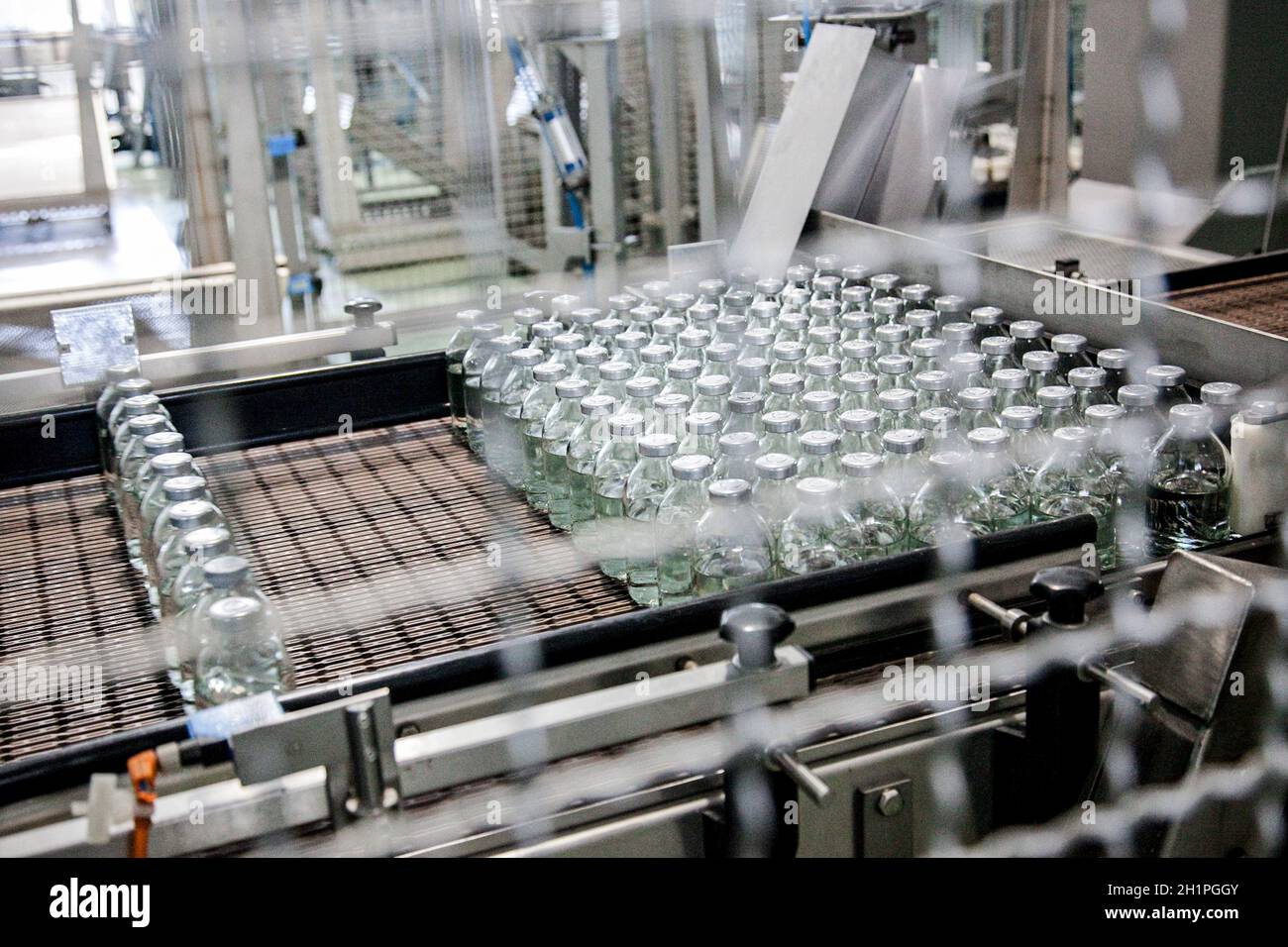 Pharmaceutical plant for the production of medicines. Conveyor for the ...