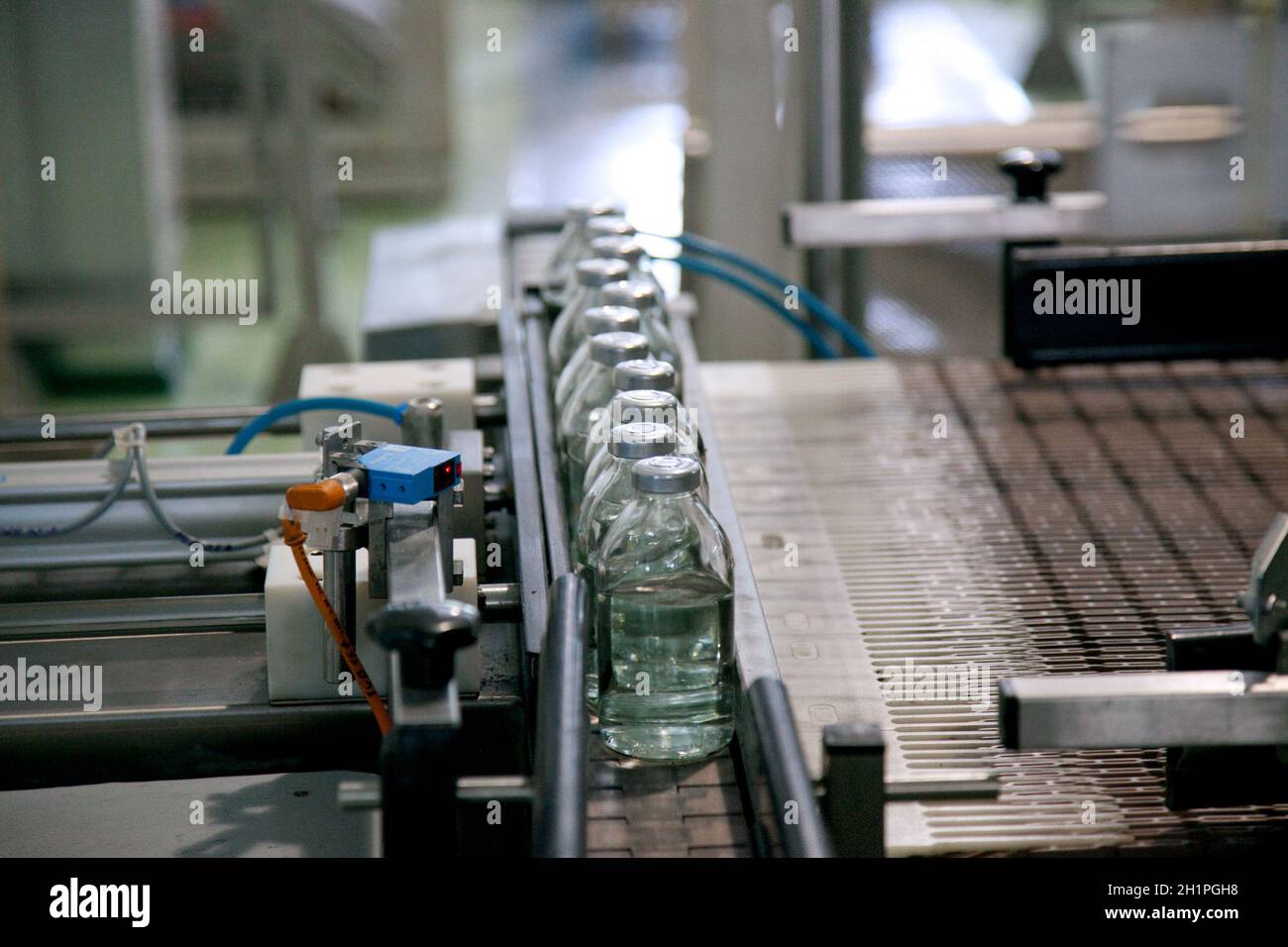 Pharmaceutical plant for the production of medicines. Conveyor for the ...
