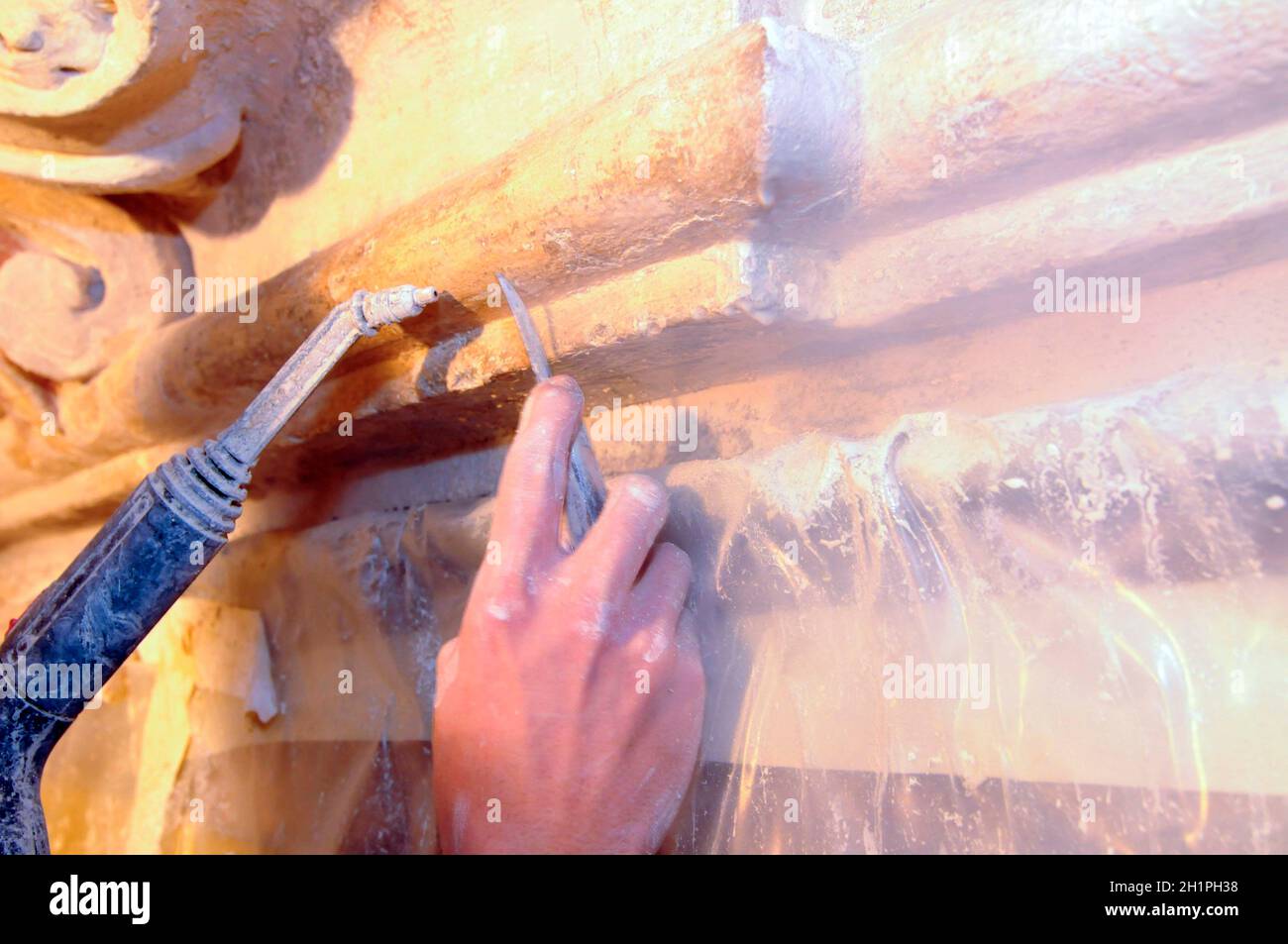 Fresco repair hi-res stock photography and images - Alamy
