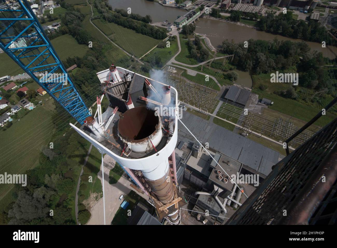 Working at height heights hi-res stock photography and images - Alamy