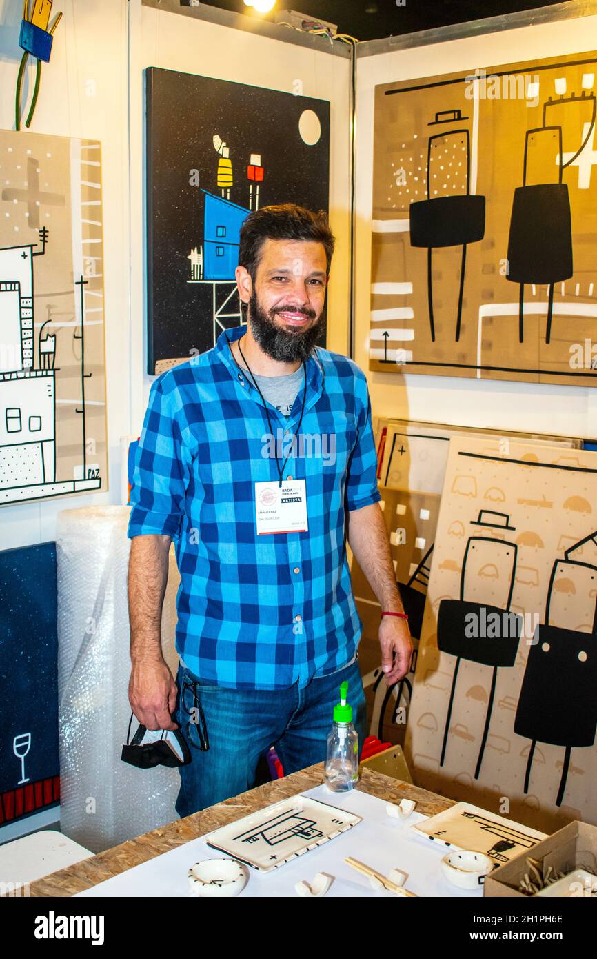 The plastic artist Manuel Paz and his paintings at the BADA Exhibition ...