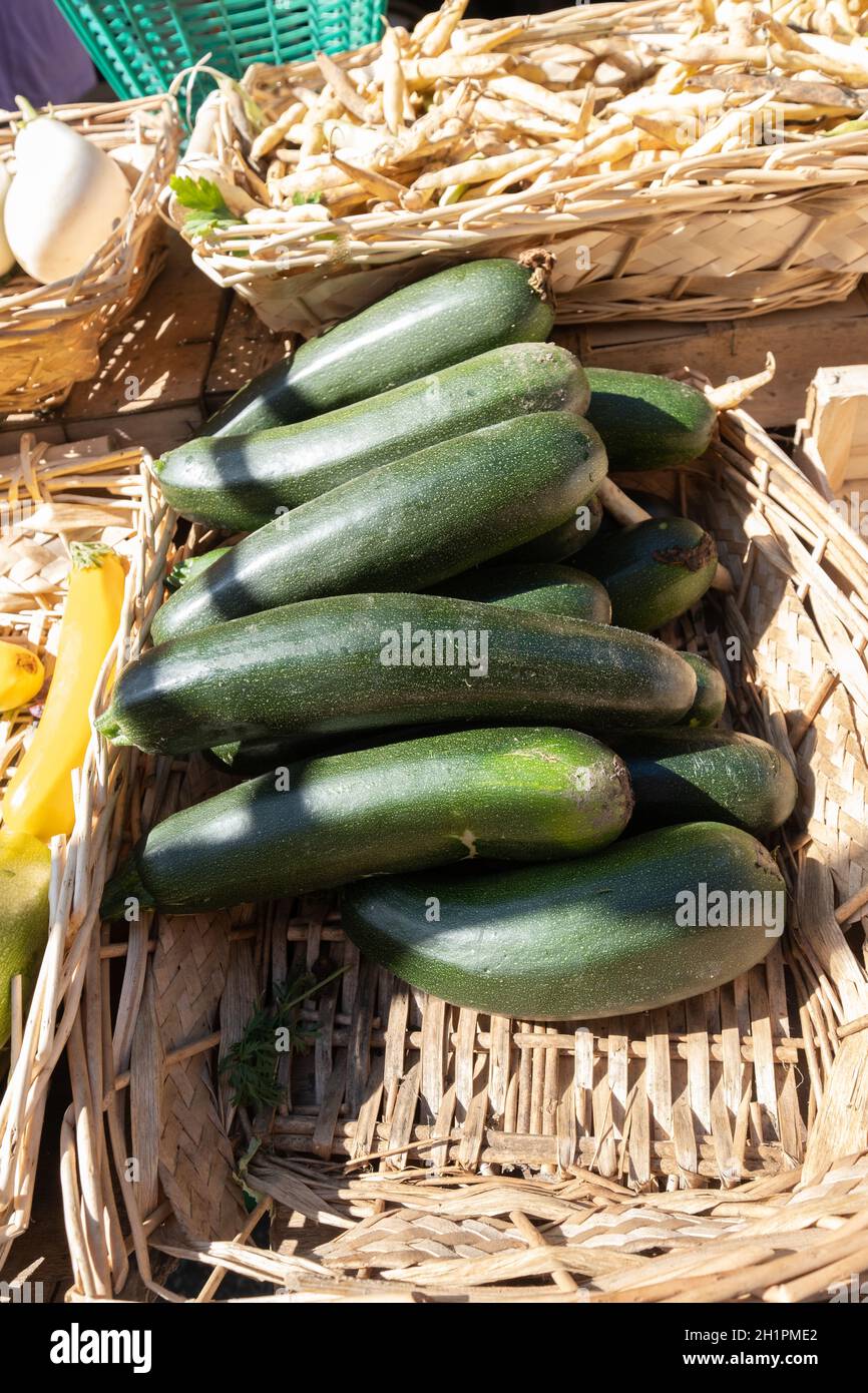Small farmers market hi-res stock photography and images - Alamy
