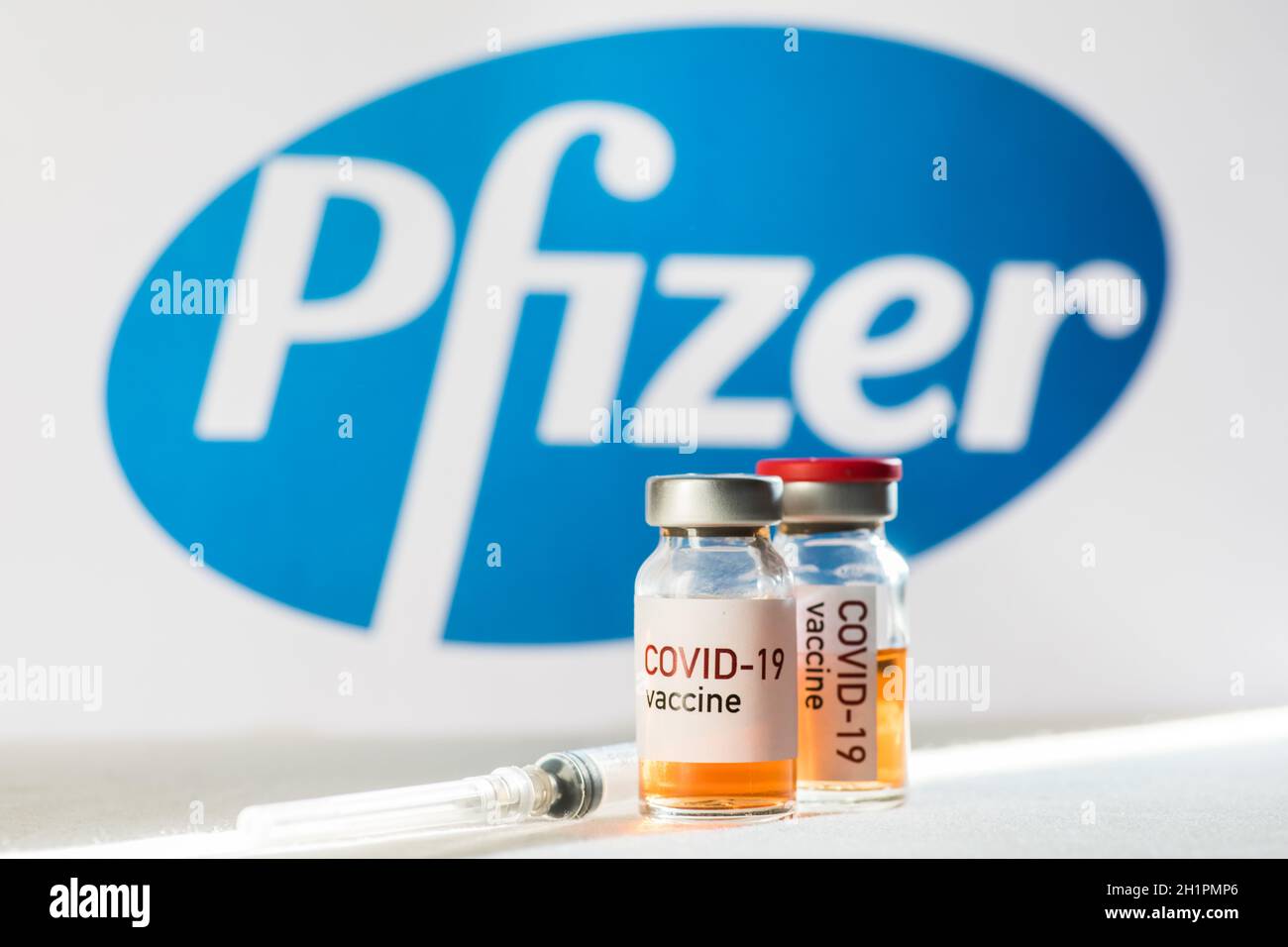 Pfizer new logo hi-res stock photography and images - Alamy