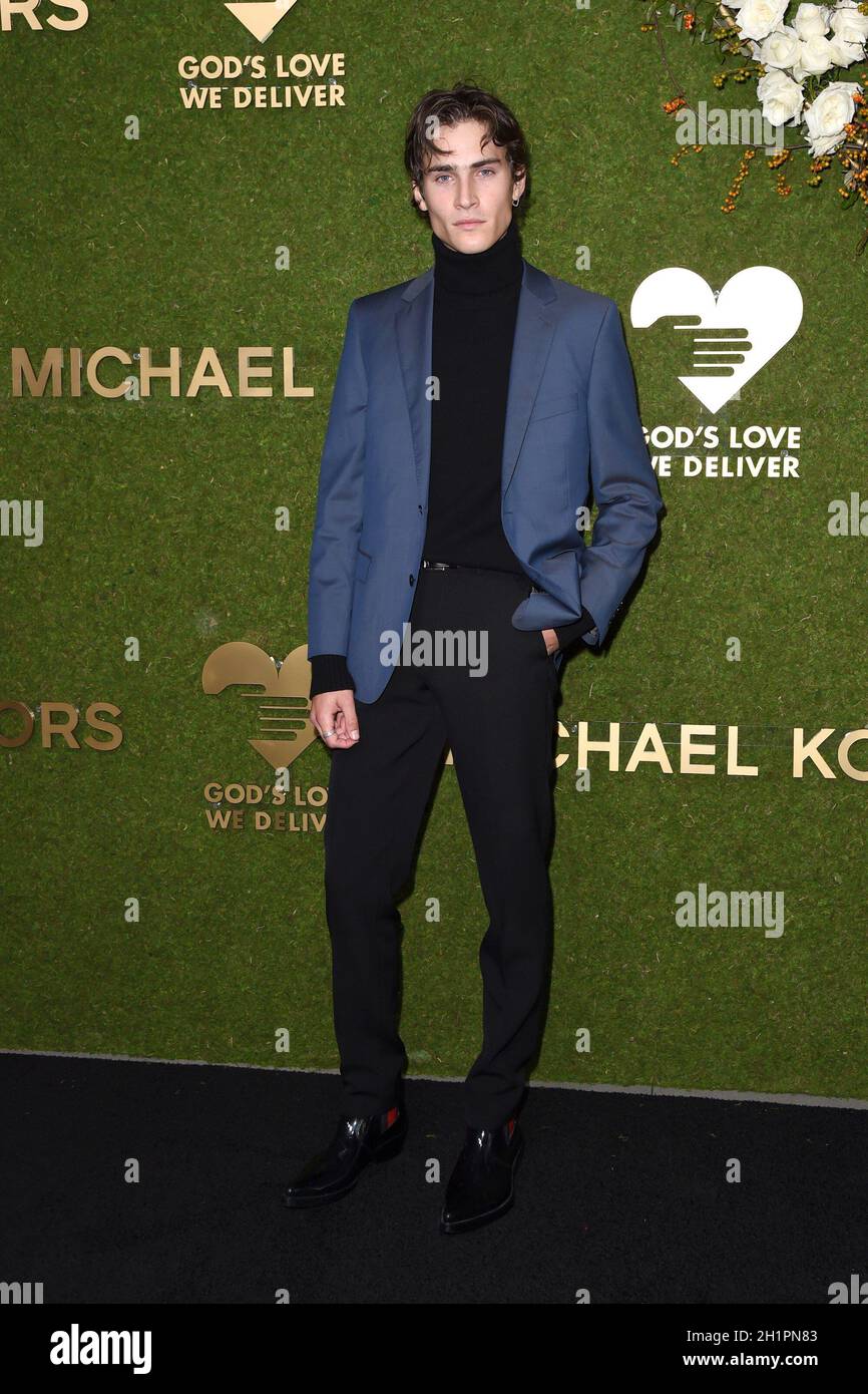New York, NY, USA. 18th Oct, 2021. Liam Kelly at arrivals for God's ...
