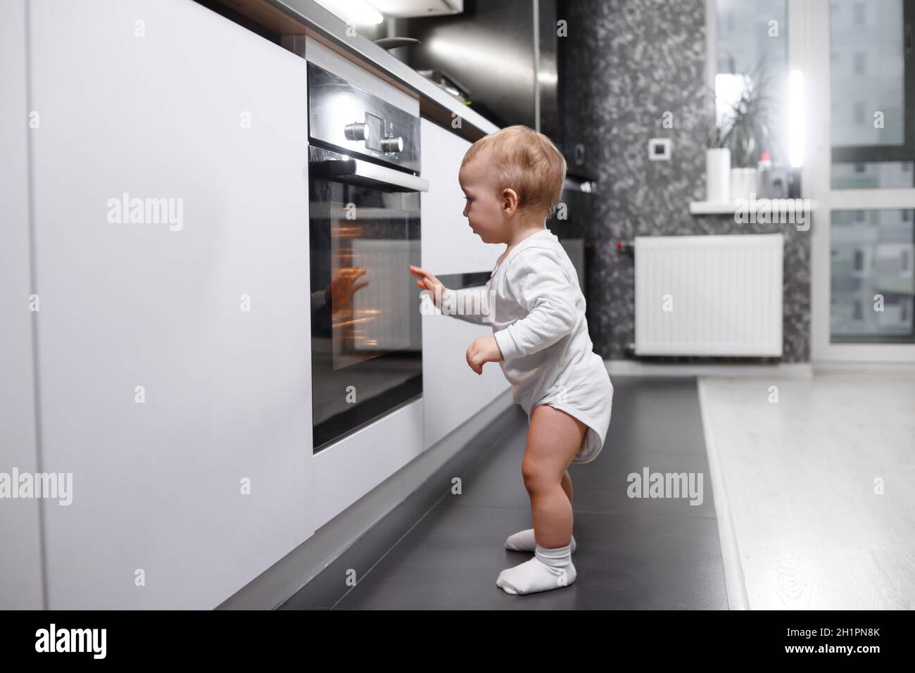 Kitchen situation hi-res stock photography and images - Alamy