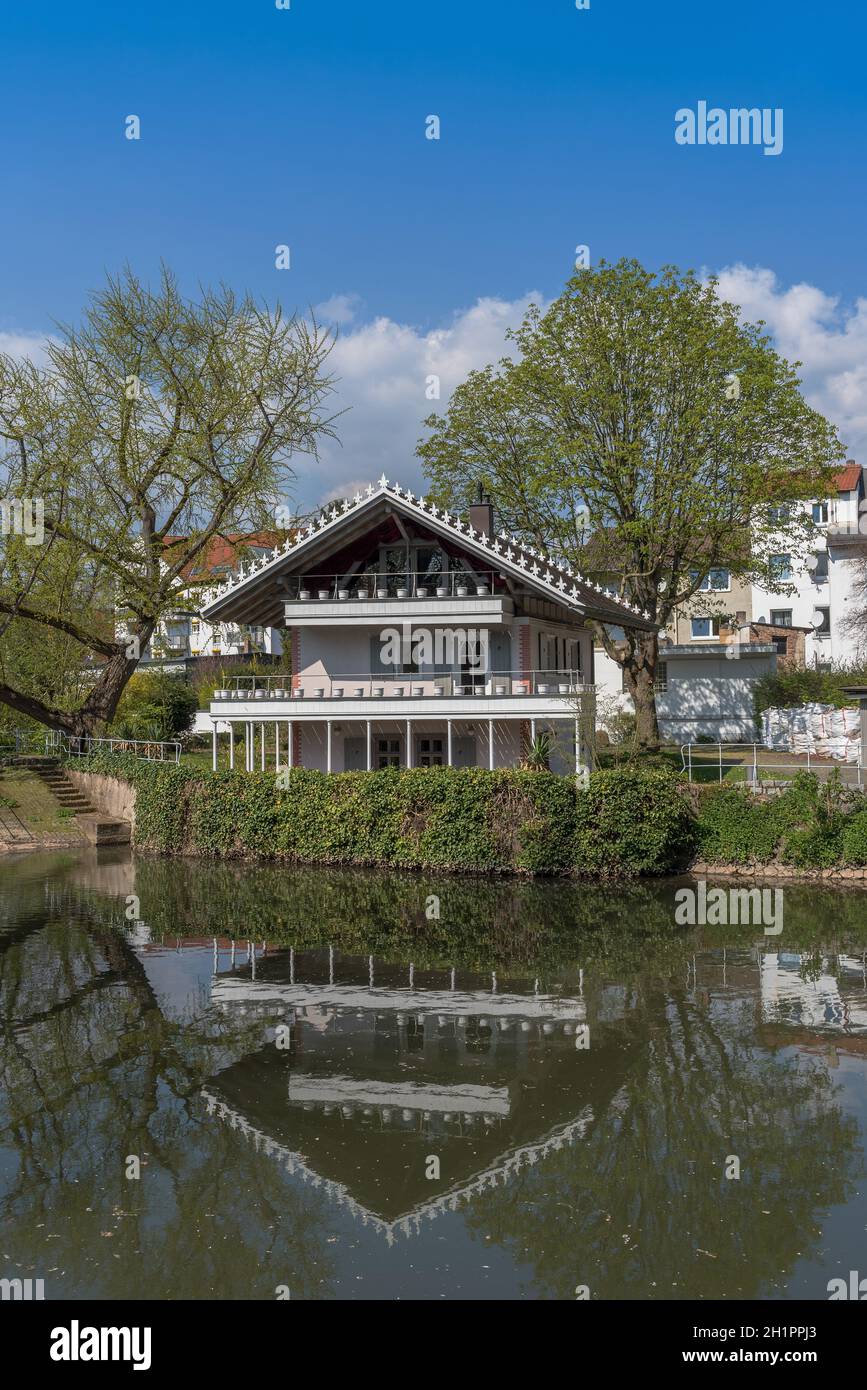 The Petrihaus in Brentanopark on the Nidda River in Frankfurt ...