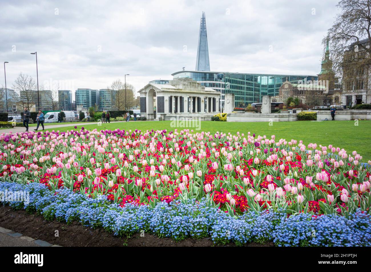 View of Trinity Square Gardens, London, UK Stock Photo - Alamy